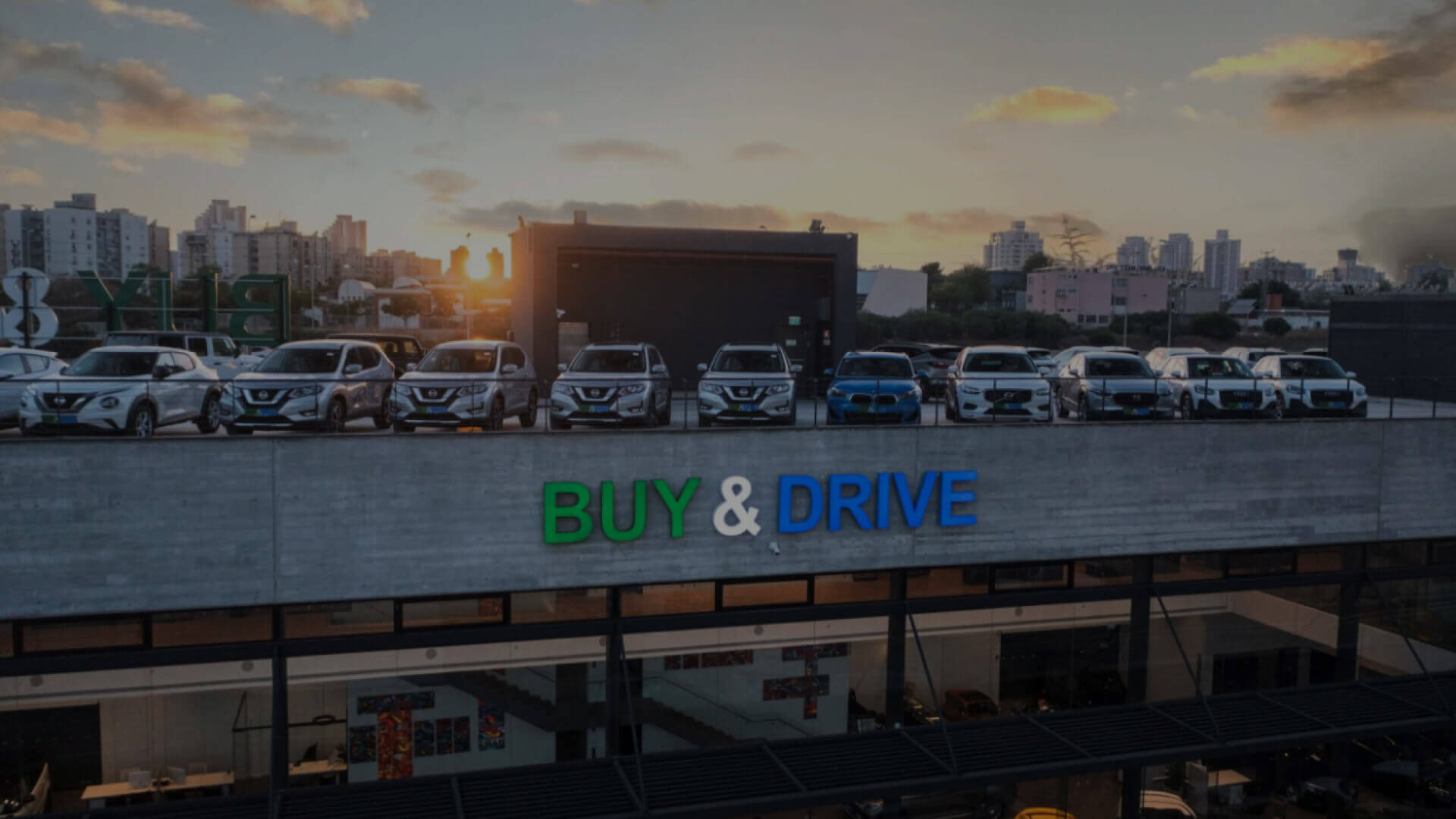 Hyundai Santefe - Buy & Drive